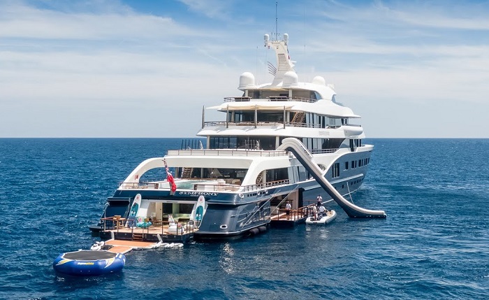 Šta sve ima najbogatiji čovjek na svijetu - Biznis Info